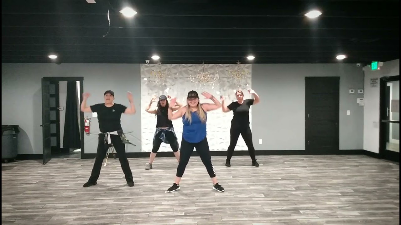 Bom Bòn by Daddy Yankee ||Zumba Fitness|| - YouTube