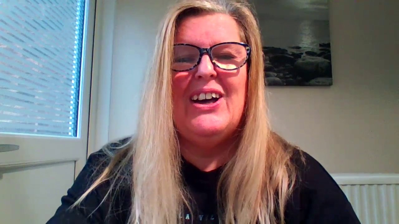 MS STEVENSON READS CHAPTER 1 OF 'THE WITCHES' - YouTube