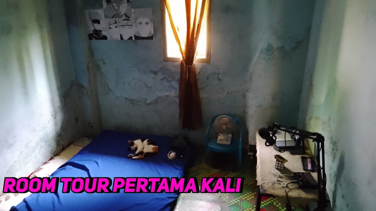 ROOM TOUR PERTAMA SPESIAL TAHUN BARU - YouTube