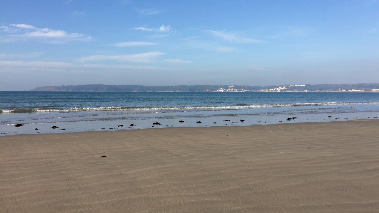 St Helier Beach, Jersey - YouTube