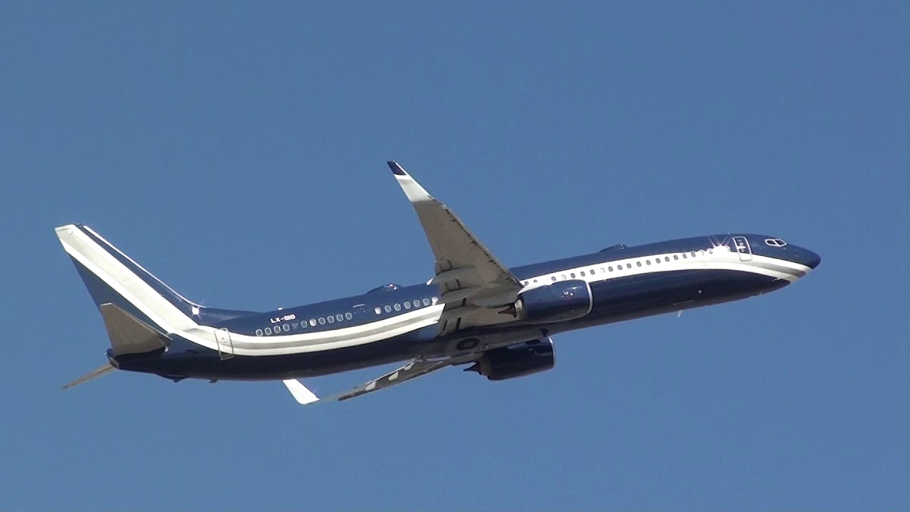 Private Boeing 737-900 LX-DIO Take Off Malaga LEMG - YouTube