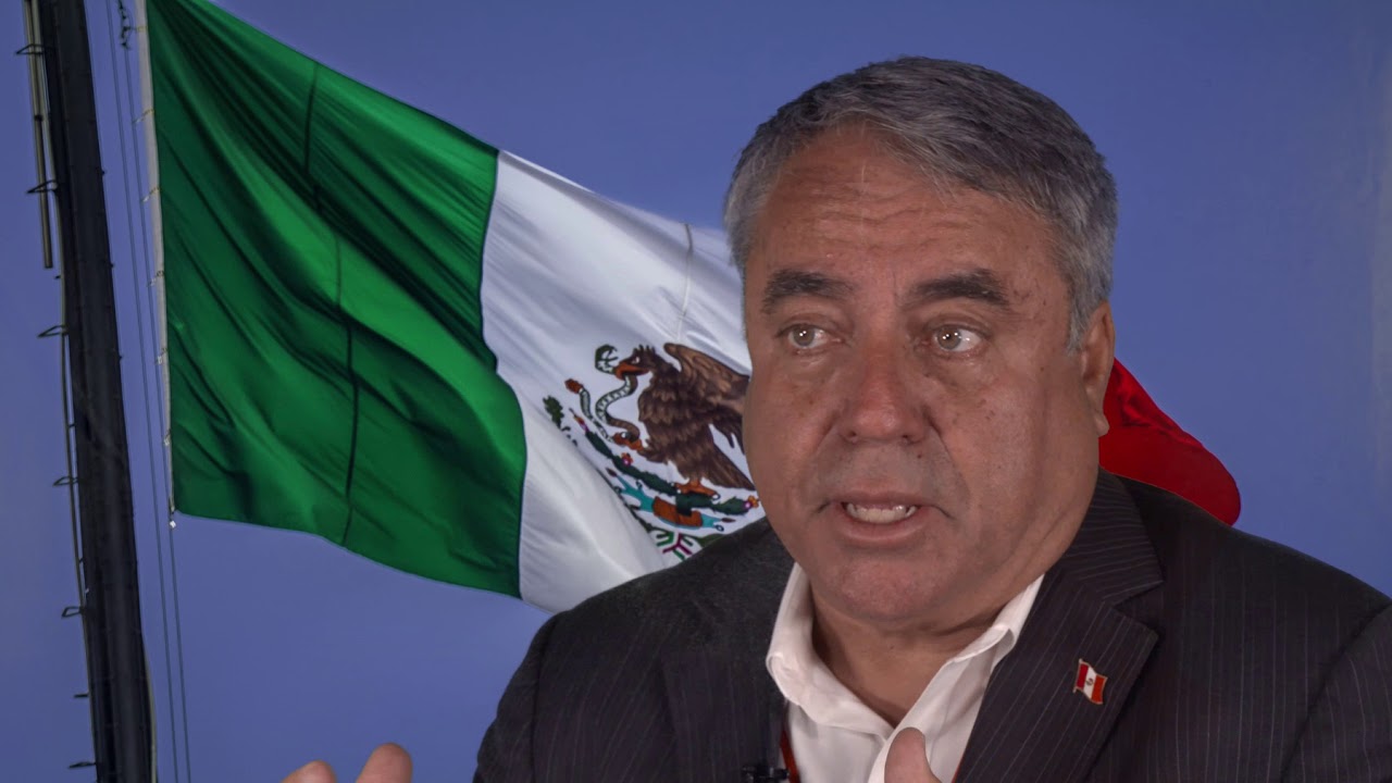 Enrique Morones, Ohtli Award recipient 2009 - YouTube