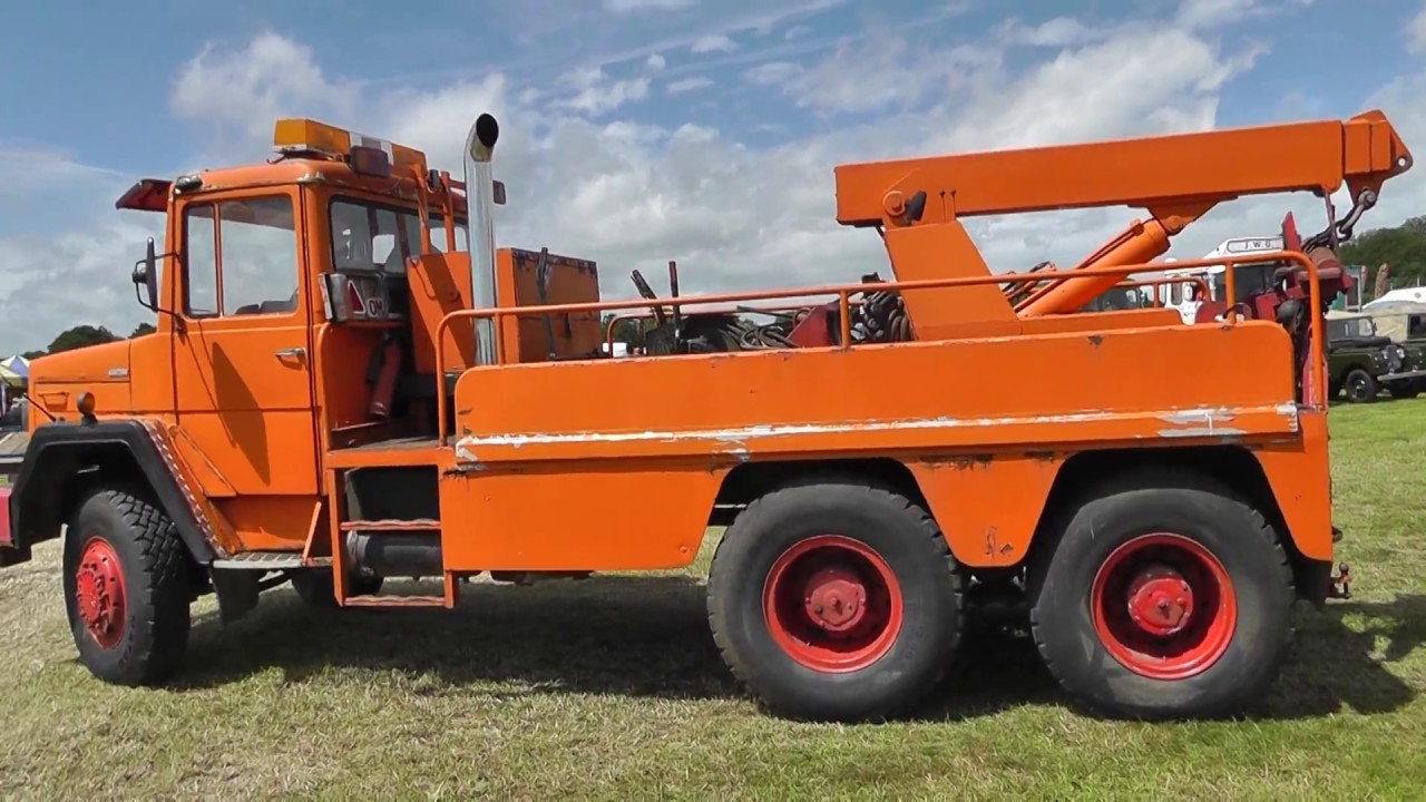 Trucks in showground - Stoke Row Steam and Vintage Rally June 2017 ...