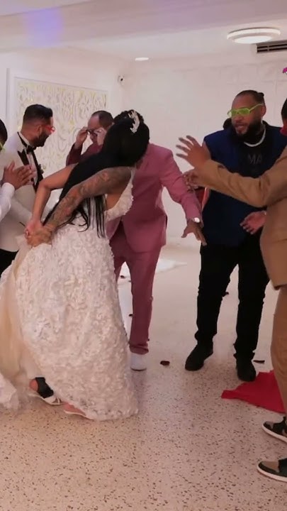 ¿QUÉ FUE LO QUE MÁS TE GUSTÓ DE LA BODA DE MARIACHI Y MAMI KIM? - YouTube