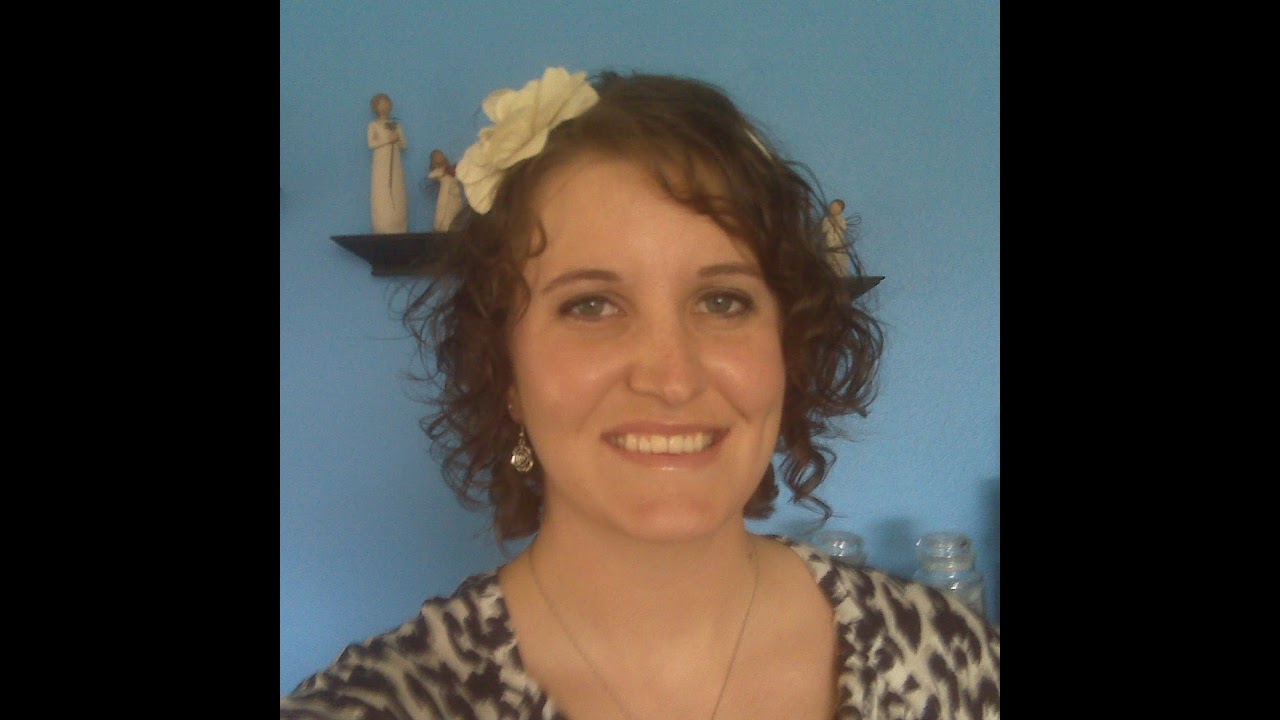 Emily Aiken Live Stream - YouTube