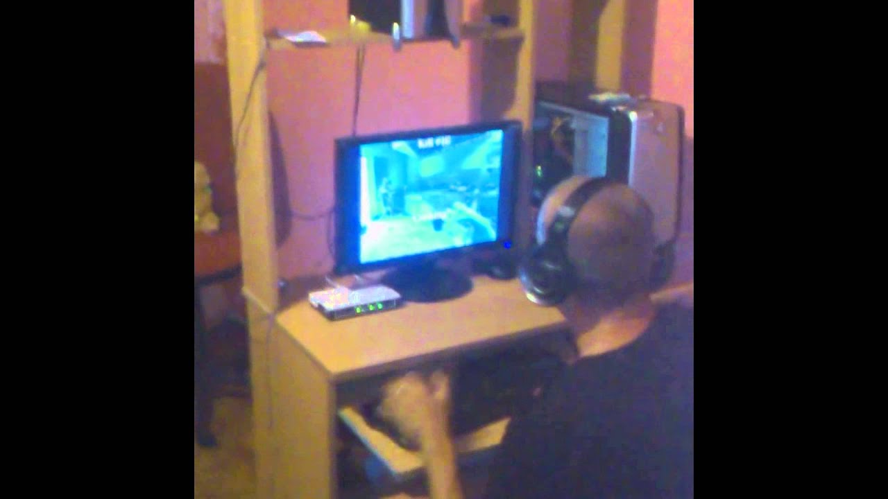 Angry Gamer Smash Headphones, Mouse and Keyboard - YouTube