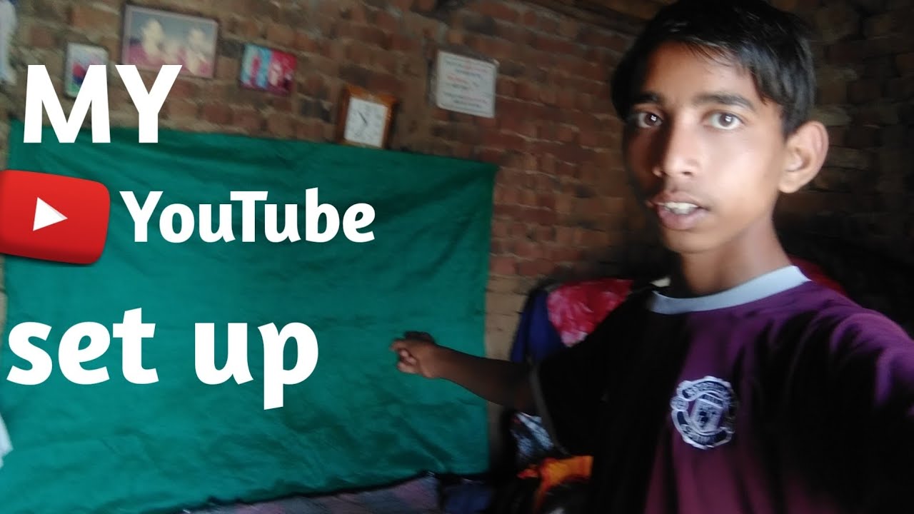 tech desk setup | studio tour | home office - YouTube