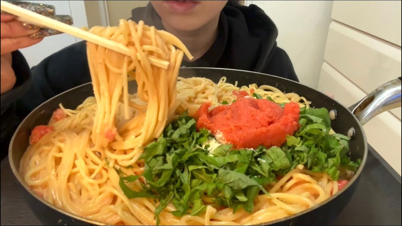 【ASMR，咀嚼音】Japanese Style Spicy pollack roe Spaghetti！濃厚明太子パスタ！ - YouTube