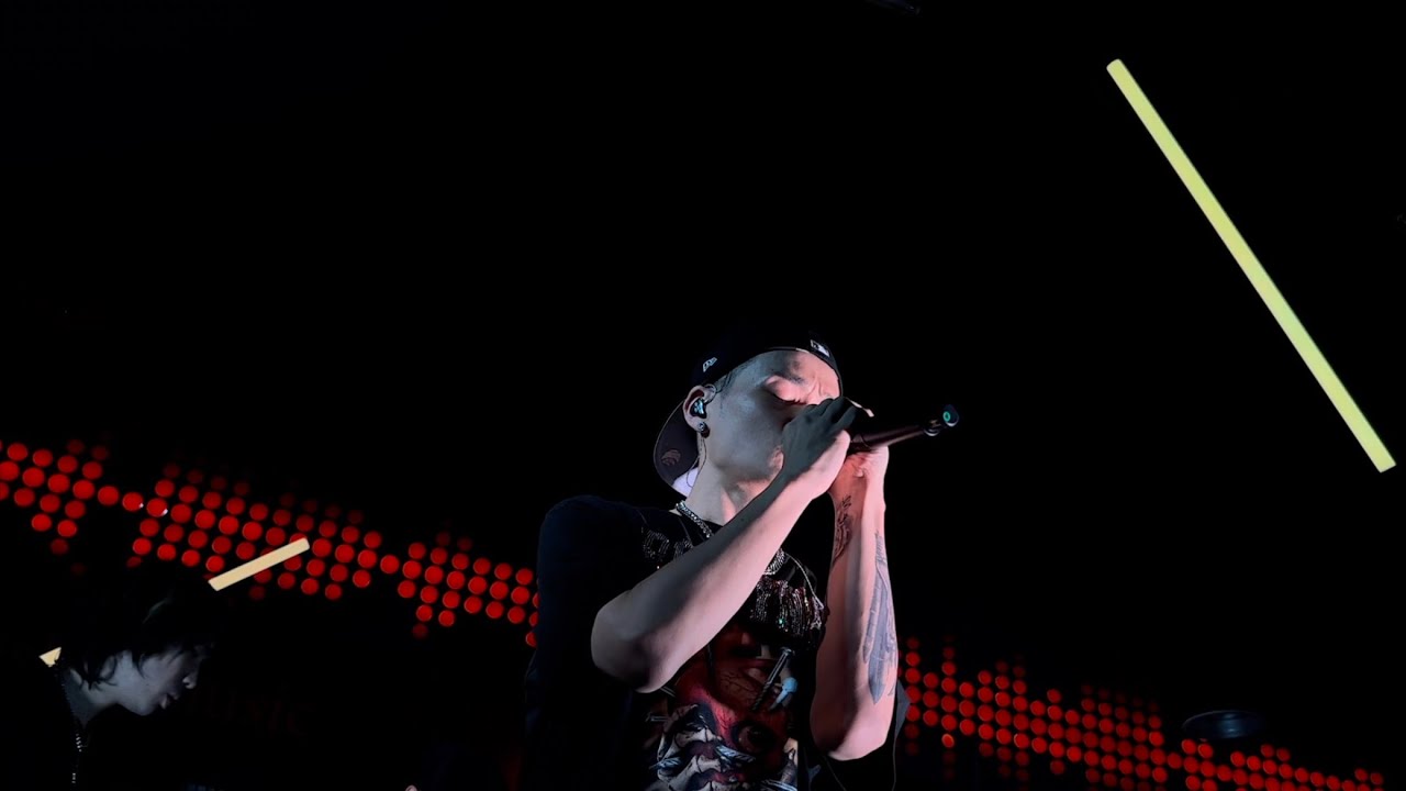 【Barry Chen】每一天 live - YouTube