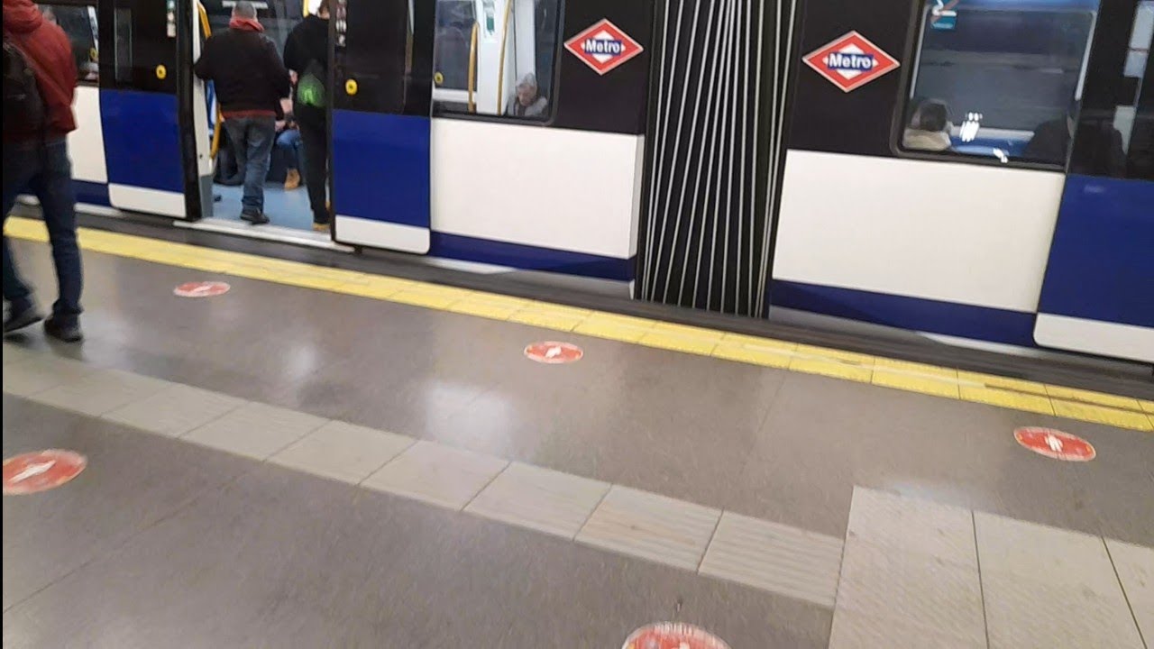 Viaje en Metro L Ramal | Desde Ópera a Príncipe Pio - YouTube