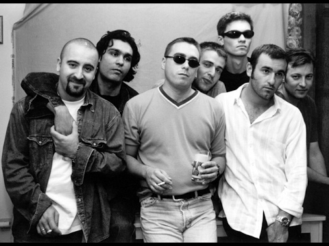 Krvava Meri Live in Camelot - YouTube