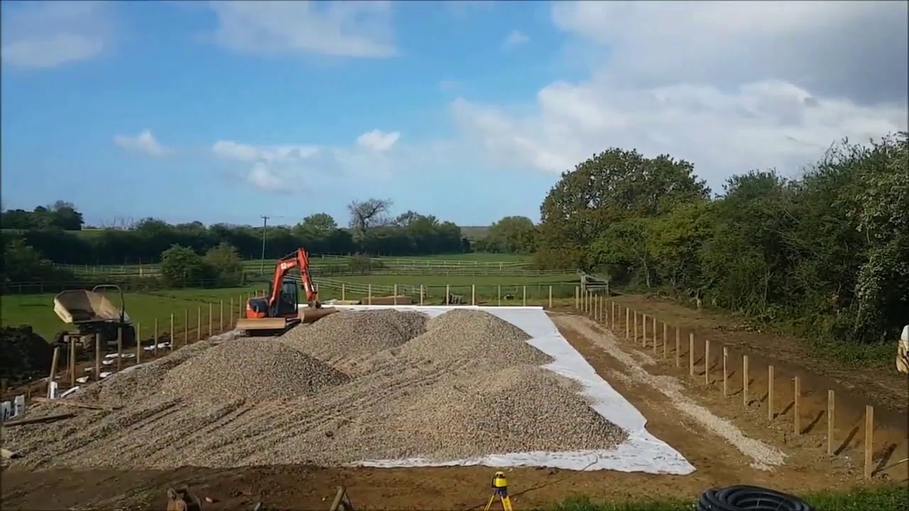 Manege Construction Time lapse - YouTube
