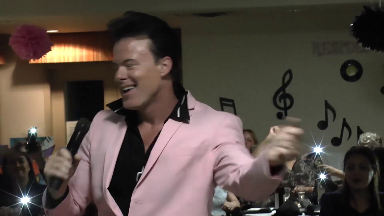 Neil Diamond - Sweet Caroline by Steve Elliott/ Elvis Elite! - YouTube