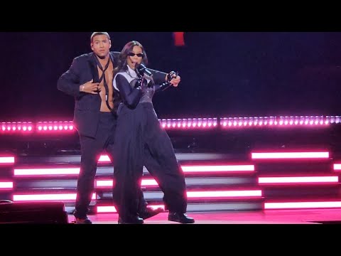 Brandy "Best Friend (LIVE ON TOUR)" at The Brandy and Monica Boy Is ...