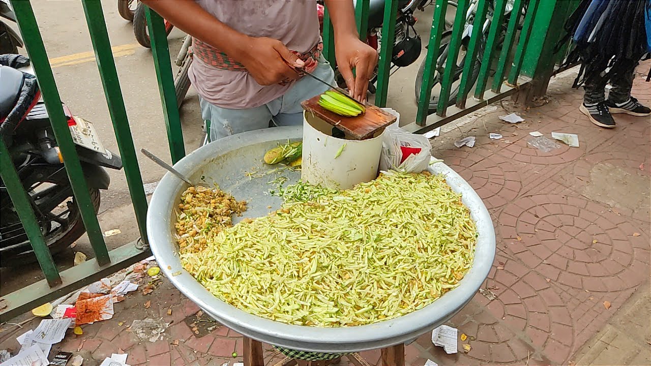 Delicious Chola Bhut Making With Knife Skills ।। Bangladeshi Street ...