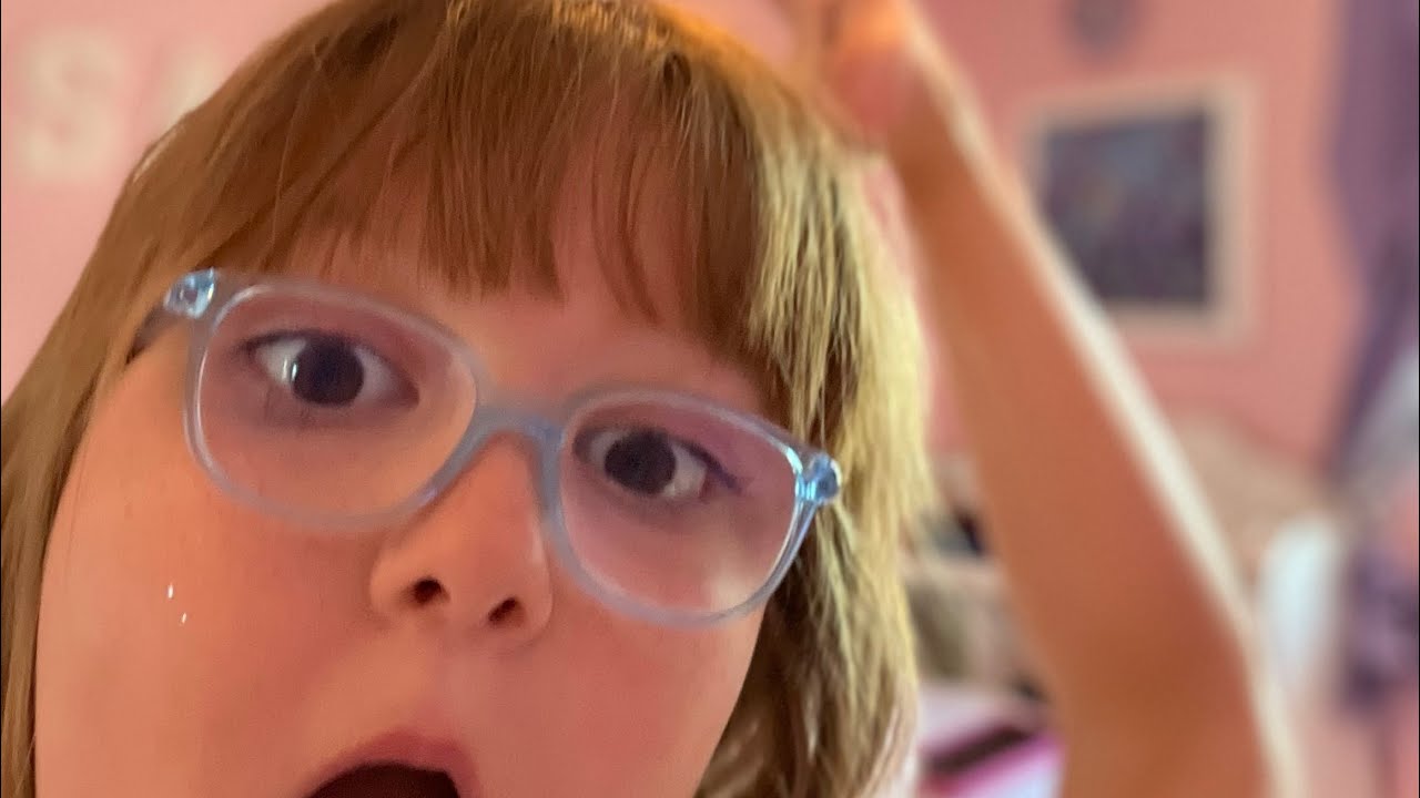 How to do a easy leg hold! - YouTube