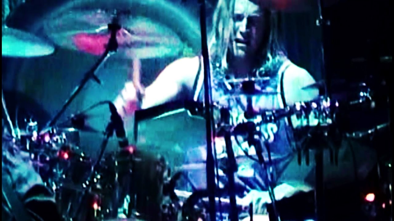 [EPIC] Tool Live Lowell 2002 (REMASTERED) - YouTube