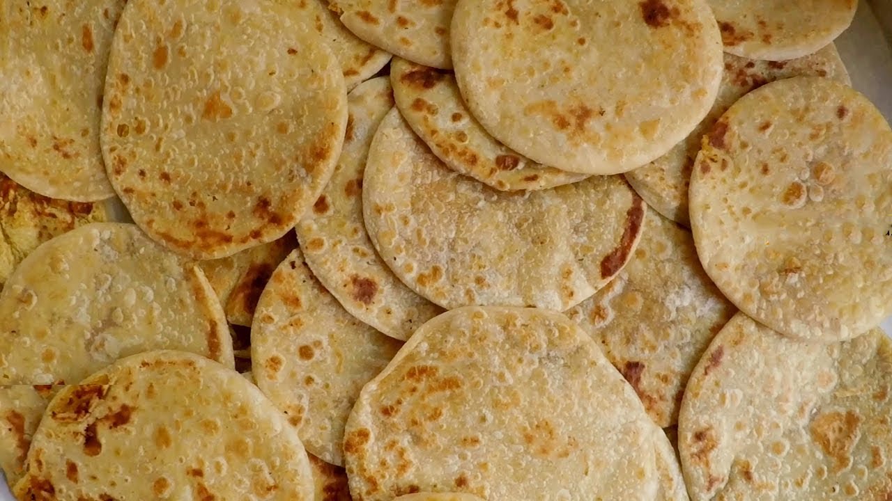 How To Prepare Bobbatlu - Traditional Sweet in india | Puran Poli ...