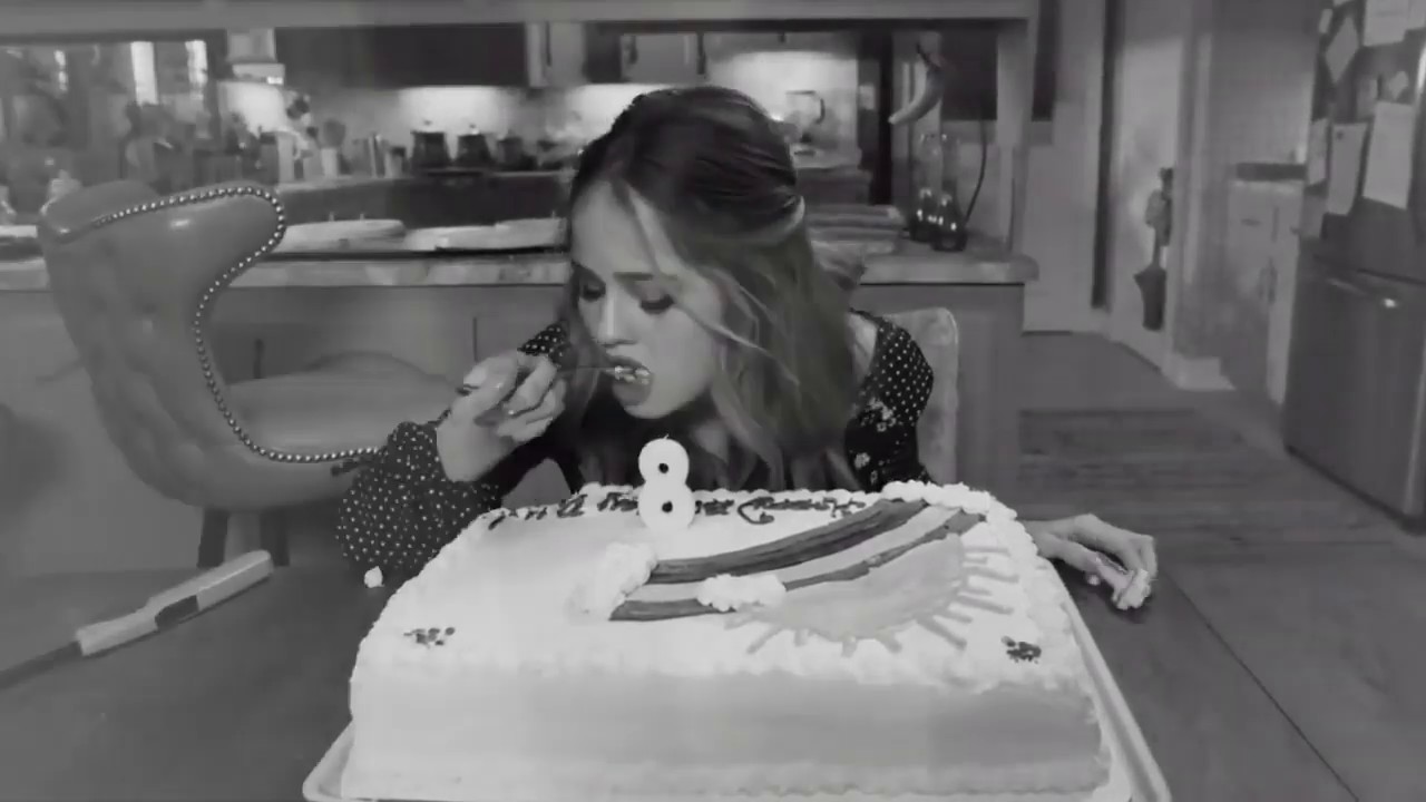 PATTY BLADELL — EATING DISORDER (INSATIABLE S2 ) - YouTube