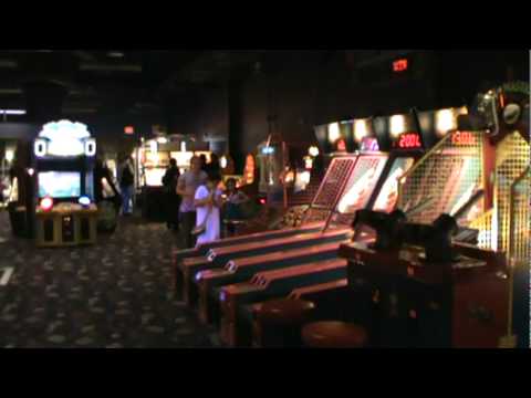 Arcade at Fort Rapids Indoor Waterpark Resort Columbus, Ohio - YouTube