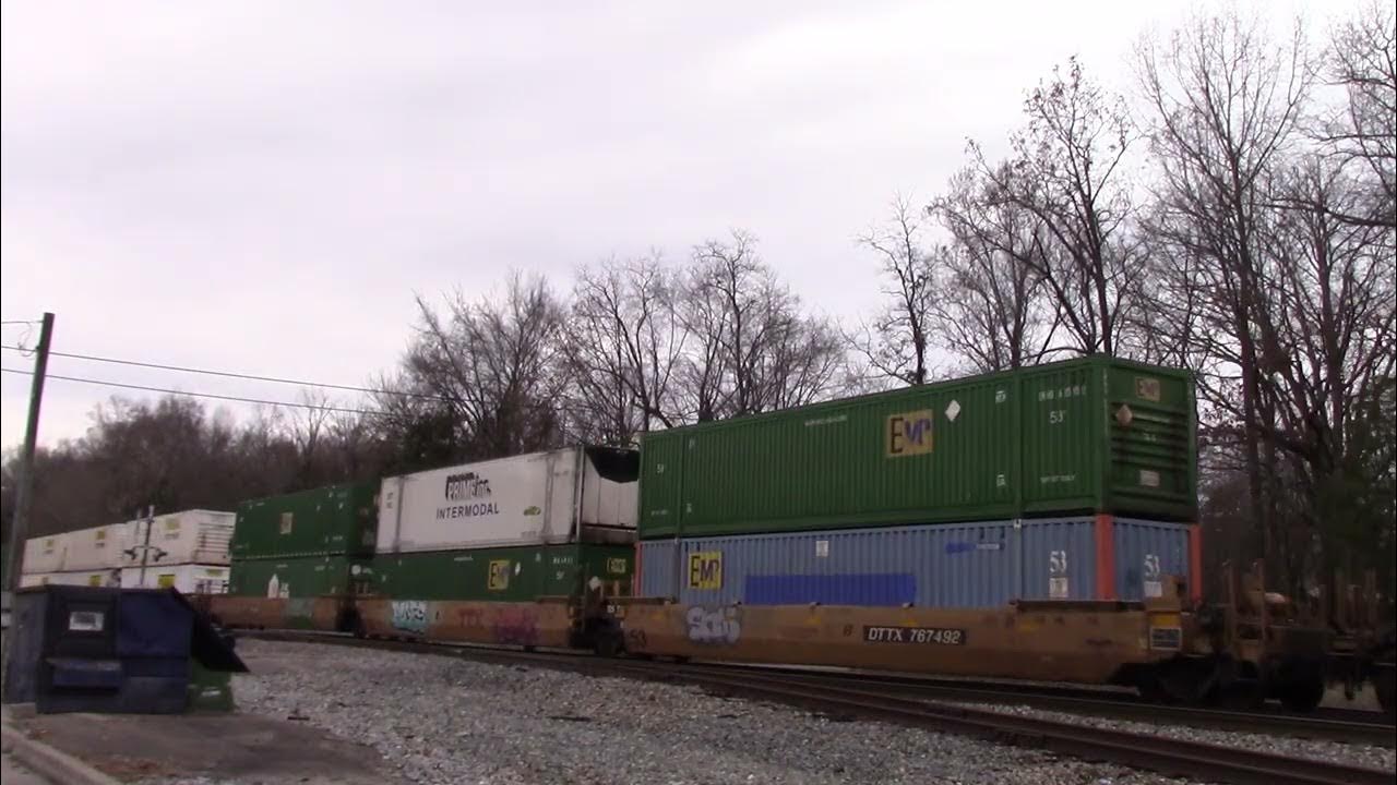 K3LA! NS #4169 with awesome crew leads NS 29F through Burnside, KY ...