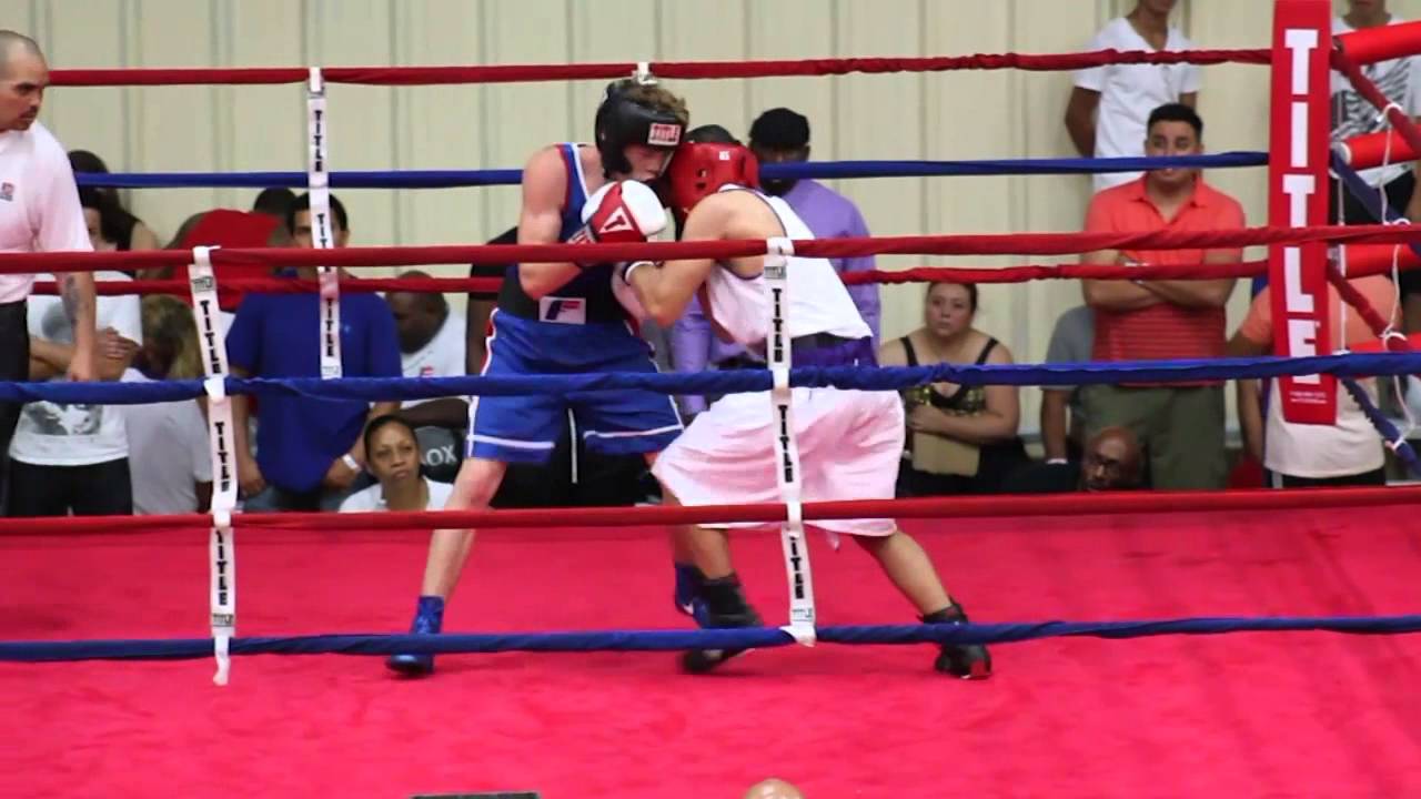 Orlando vs Ben at the Paul Murphy Boxing Tournament 1 SEP 2013 - YouTube