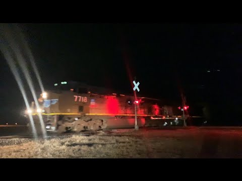 UP 7718 NB TEMPLE TX - YouTube