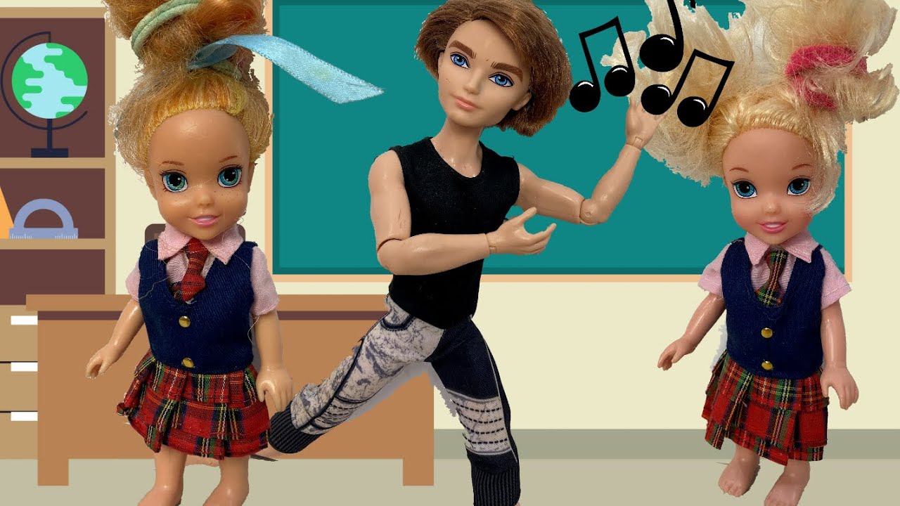 Anna and Elsa Toddlers and The Very Embarrassing Uncle - YouTube