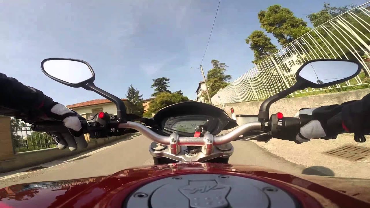 Brutale 675 - Colline pavesi - YouTube