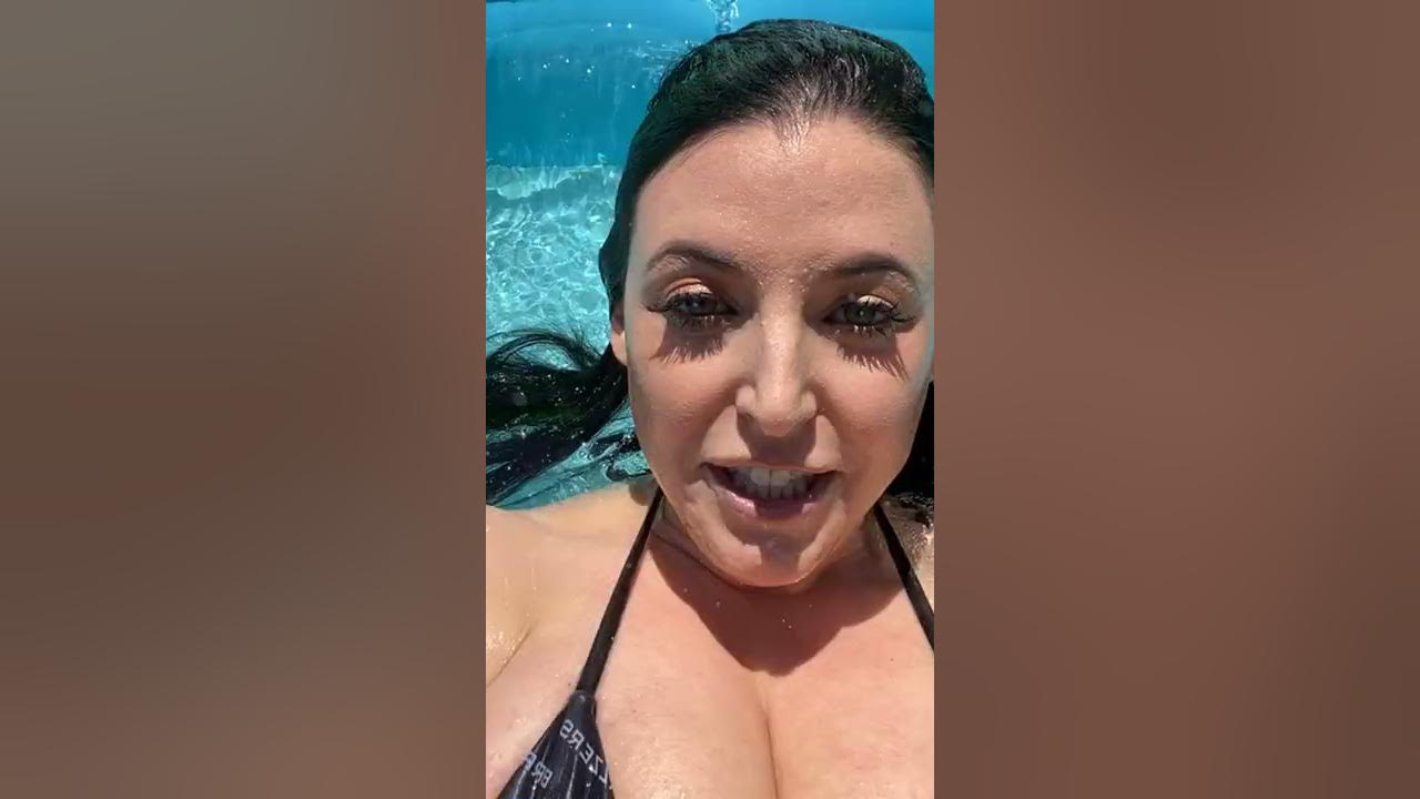 Kegiatan sehari hari artis bokep brazzer theangelawhite - YouTube