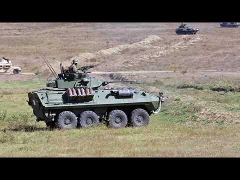 Amerikan LAV 25 Uzun Mesafe Makinalı Atışları Yapıyor.