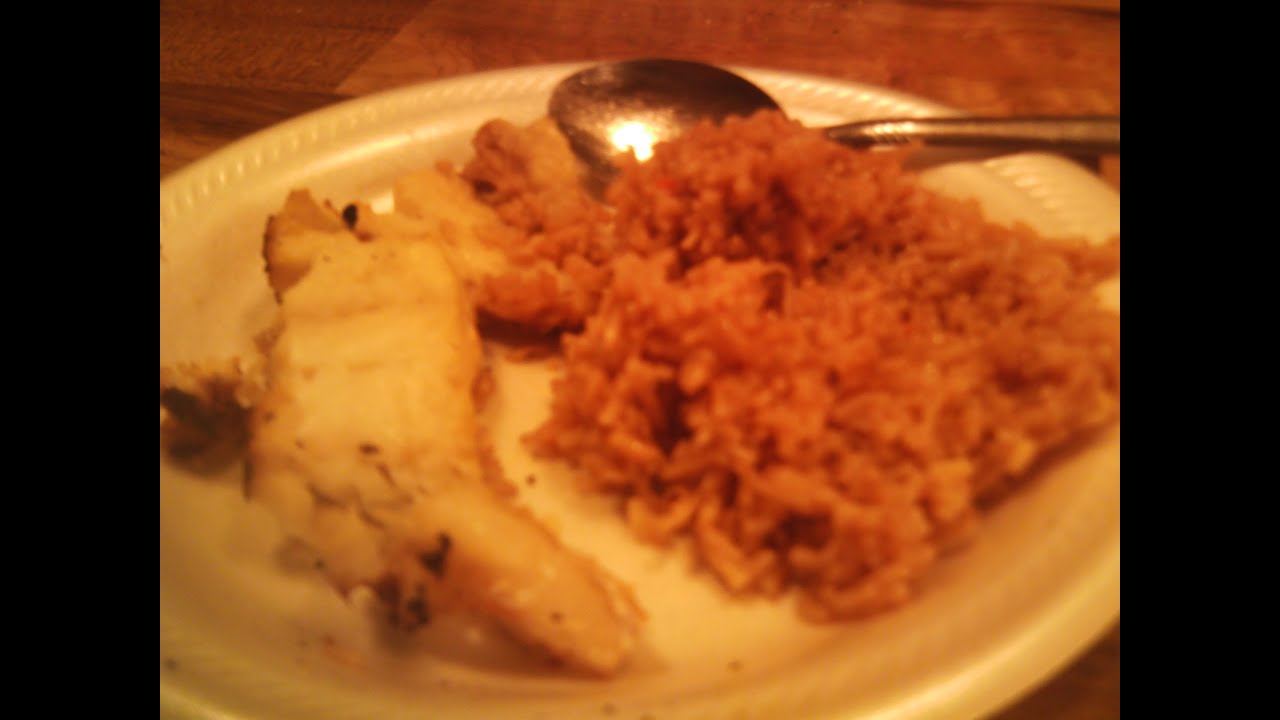 Wholey's cod fish fillets & rice a roni quick serve beef rice - YouTube