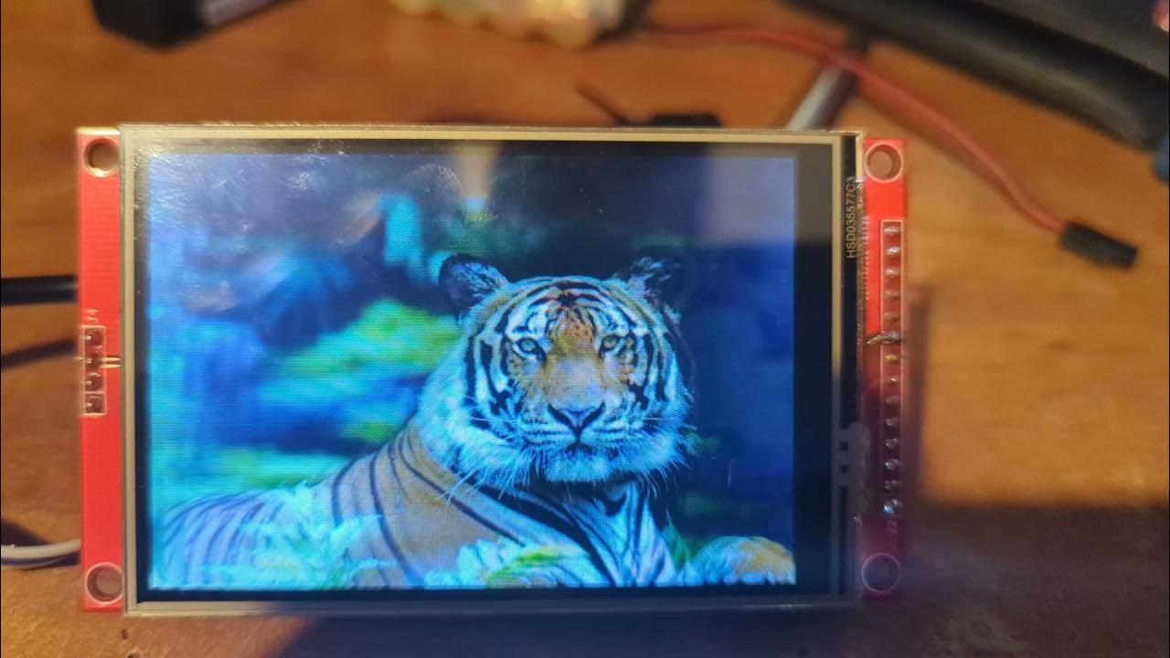 Demo of H/W scrolling on ILI9488 under MMbasic on the Raspberry Pi Pico - YouTube