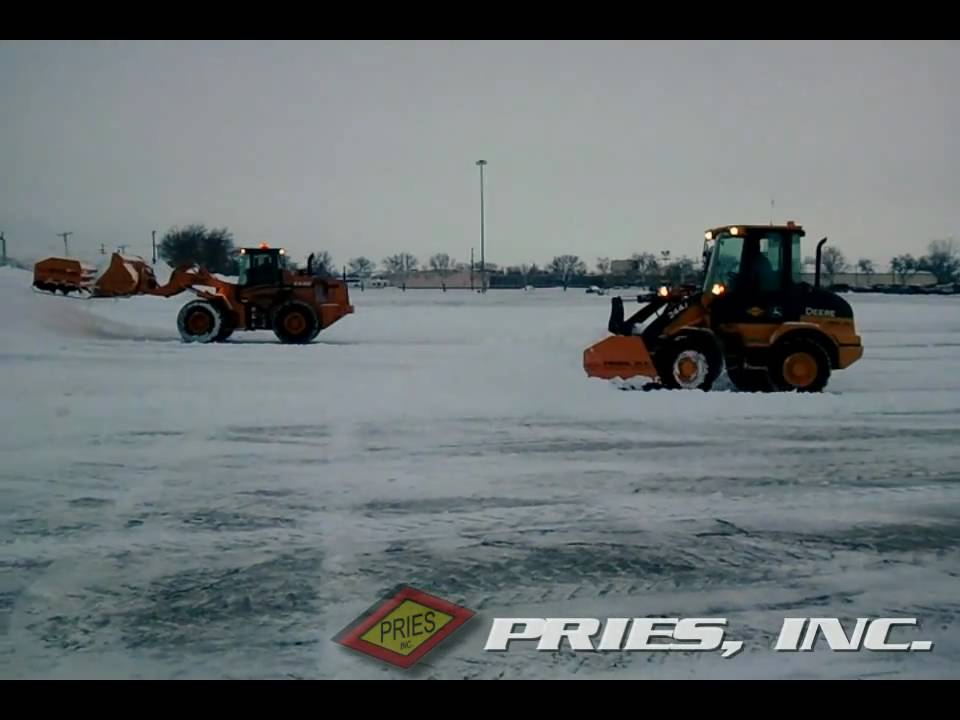 PRIES, INC. - Case & John Deere wheel loaders plowing snow - YouTube