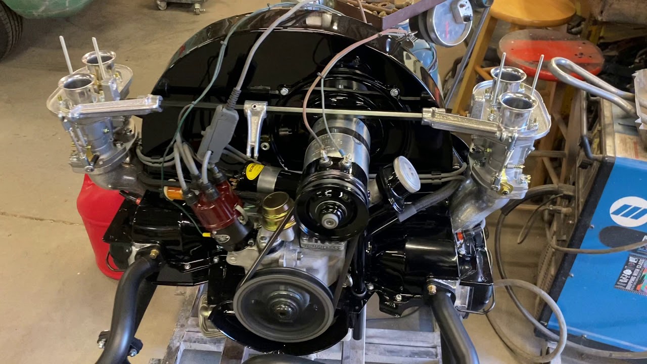 Buddy’s vintage look 1915cc engine - YouTube