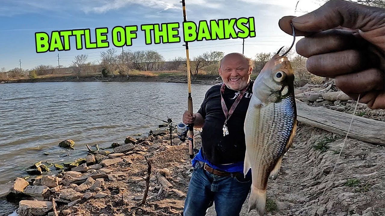 Battle Of The Banks! (Bank Fishing For Catfish) - YouTube
