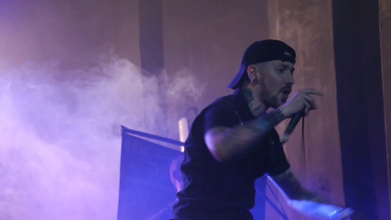 Iberian Wolves - "Tu Lucha" - [Live in Madrid 07-12-2019] - YouTube