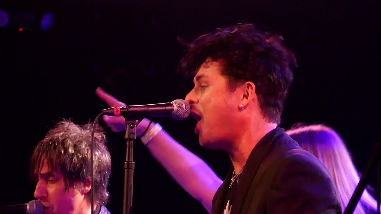 The Longshot Billie Joe Armstrong 'Taxi Driver' in Concert 6-12-2019 ...