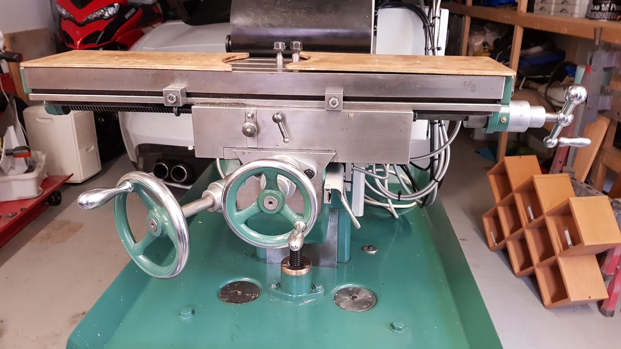 Show us your workshop. Part 3 Milling machine tom senior british - YouTube