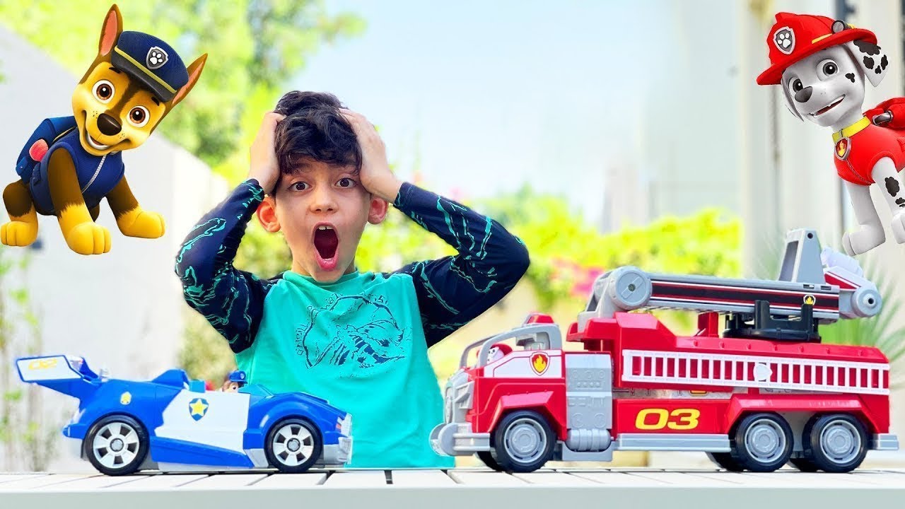 Jason और Alex खिलौनों के साथ बचाव मिशन खेलते हैं - YouTube