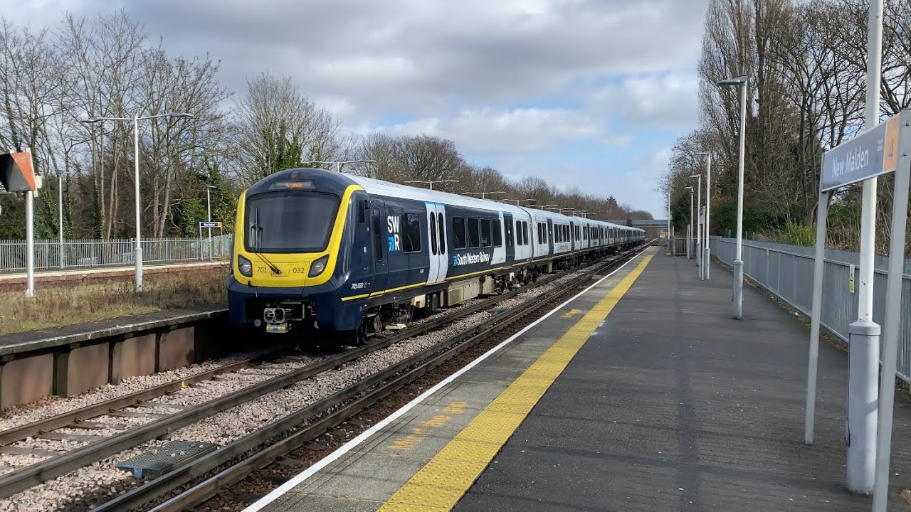 SWR class 701 032 test run past New Malden (london waterloo - staines ...