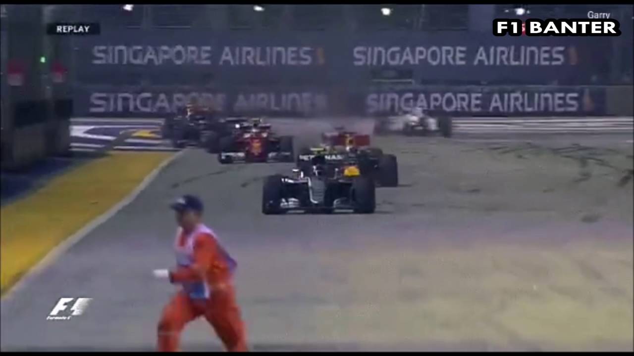Singapore GP Track Marshall: RUN DERNERNERNER - YouTube