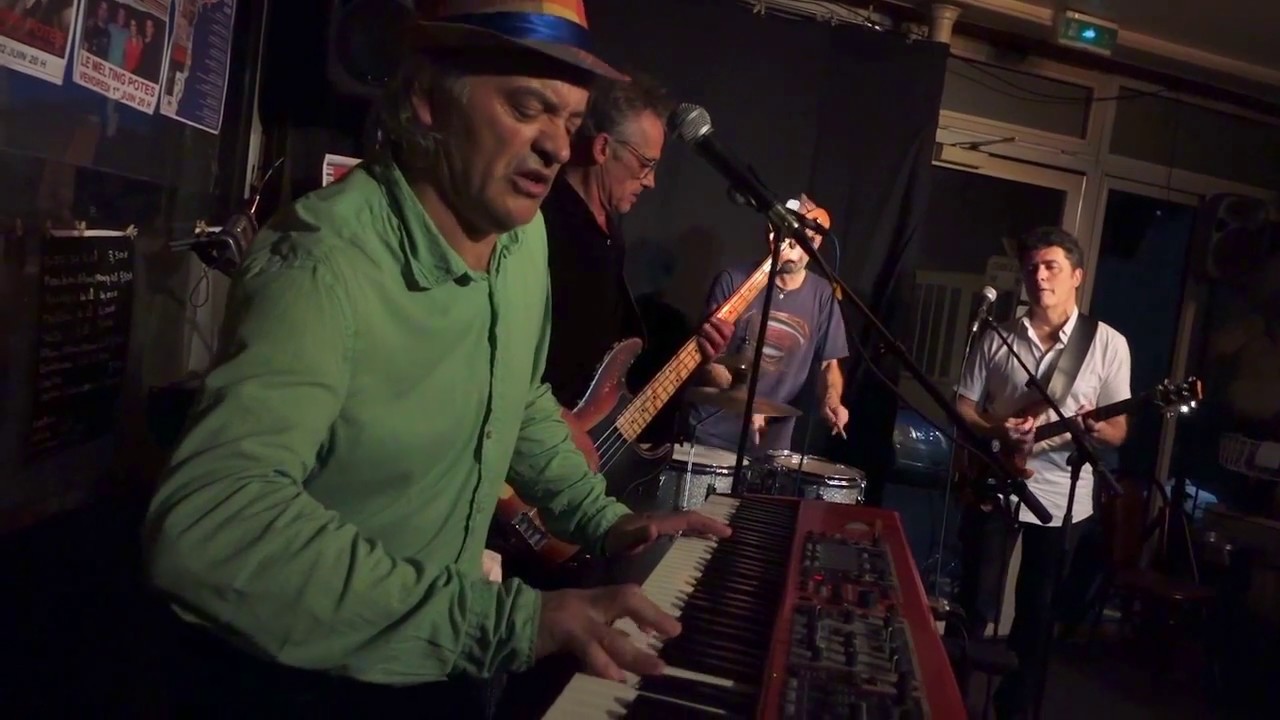 Simoni & Co ("Rockin' Pneumonia", Huey 'Piano' Smith) - YouTube