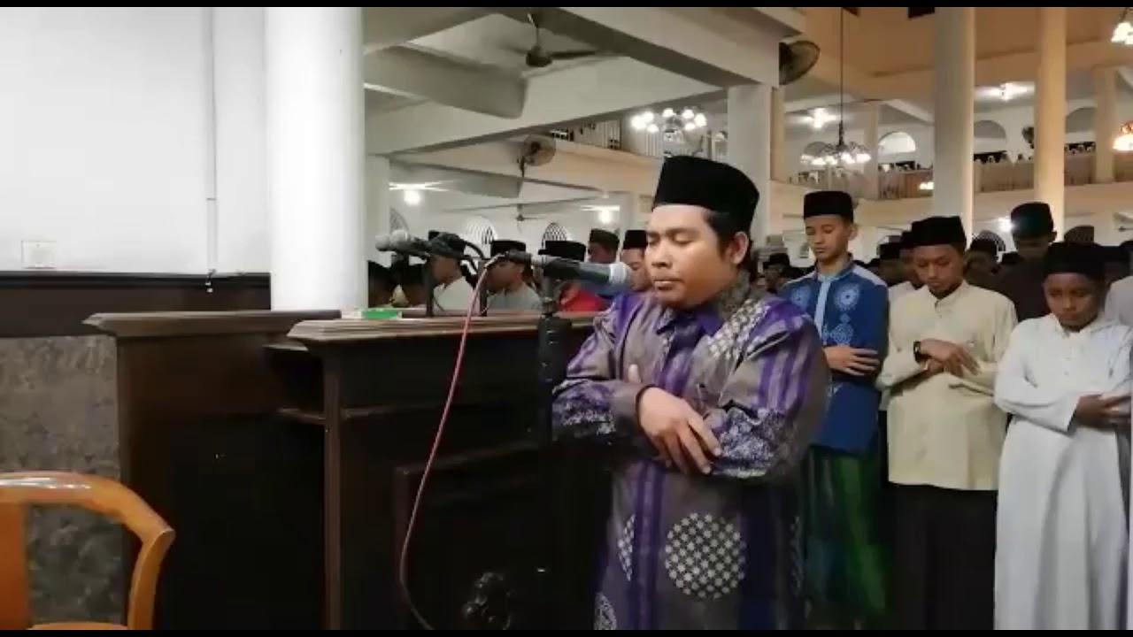 Suara merdu ustad Syahdiman Al Hafidz - YouTube