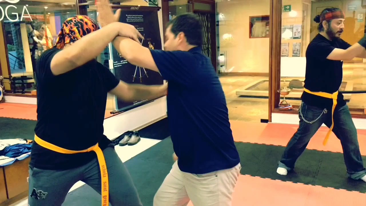 Fiore dei Liberi’s Abrazare; Medieval Wrestling - YouTube