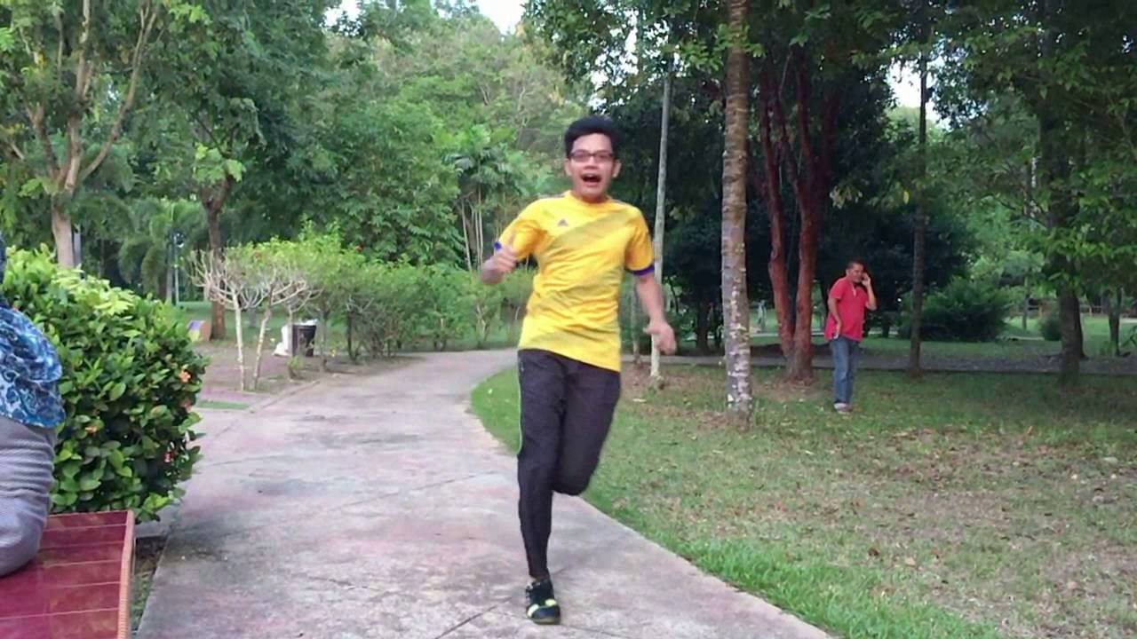 Iphone SE : Running Slow-Mo - YouTube