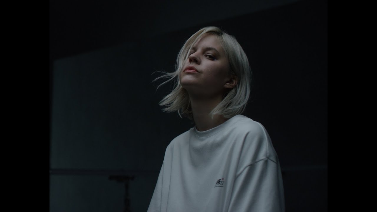 Eli Rose - Trop beau (Lomepal cover) - YouTube