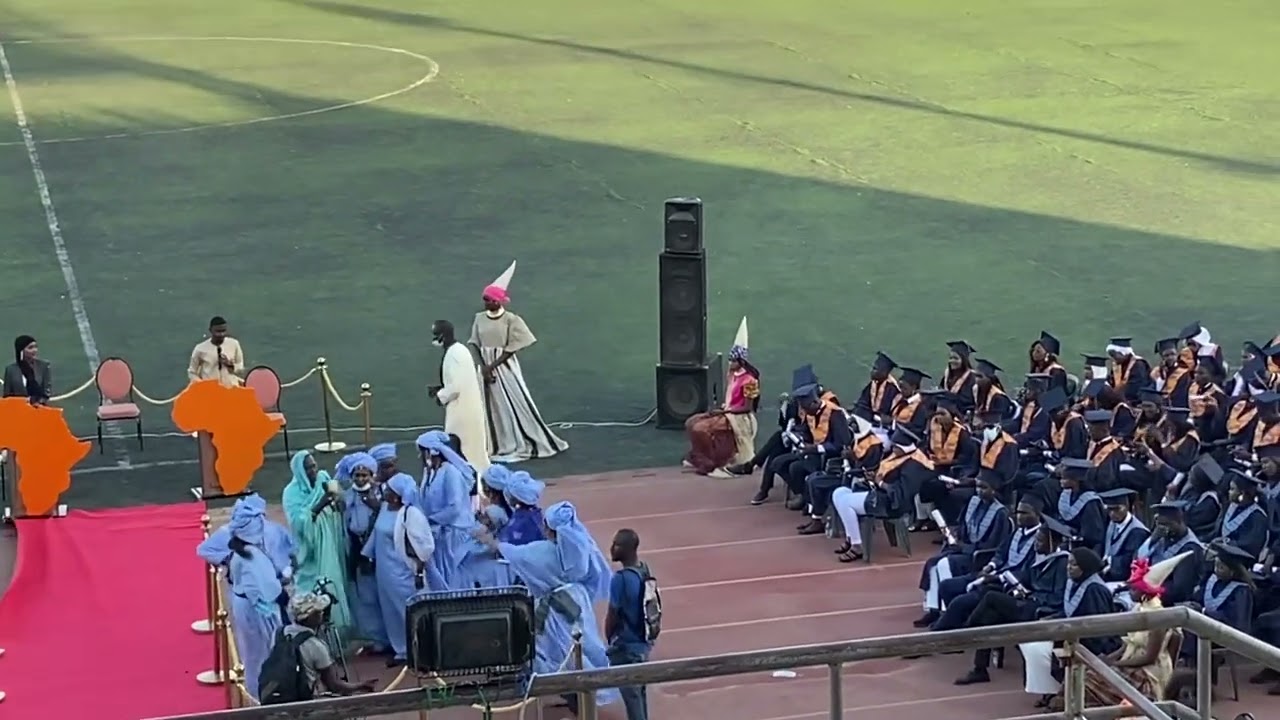 Senegal ISM cérémonie de remises de diplômes - YouTube