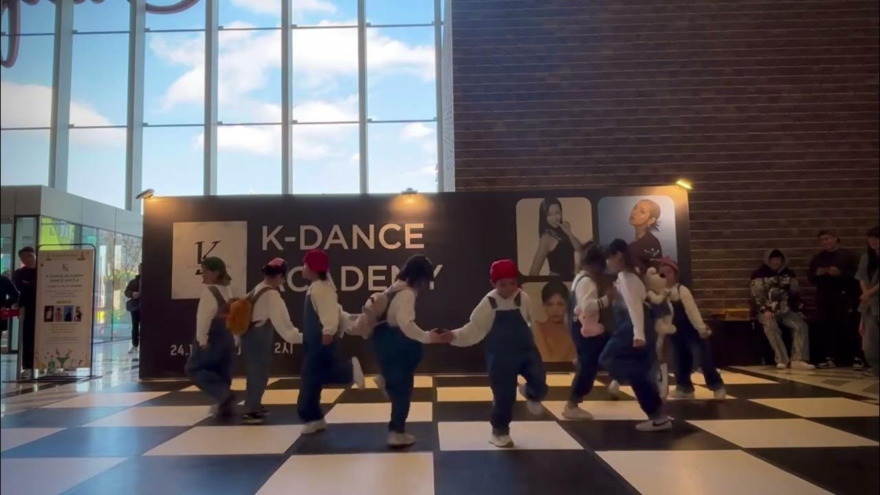 K DANCE ACADEMY 28 12 29 안성 스타필드 썬라이트 - YouTube