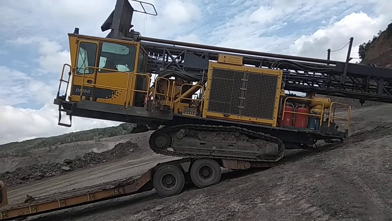 Atlas Copco DM50 - YouTube